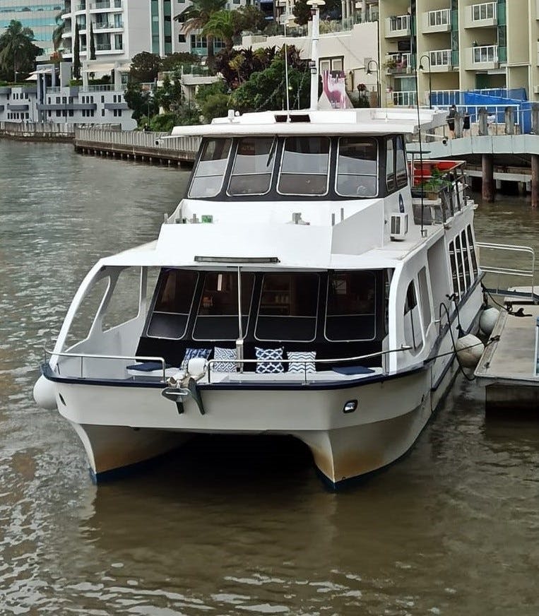 Boat hire in Brisbane with Floatspace - Floatspace